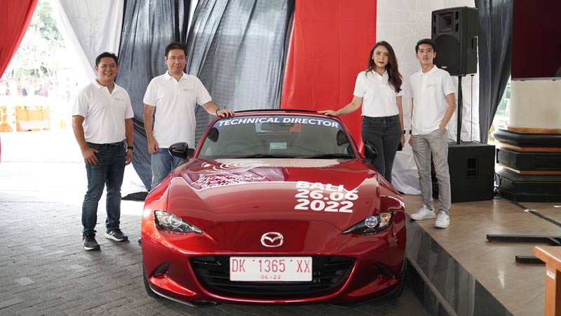 Mazda Cetak Rekor Official Car Perdana di Ajang Indonesia International ...