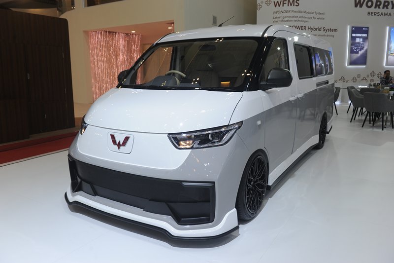 Yuk Tengok Modifikasi Premium Wuling Mitra EV di GIIAS 2025